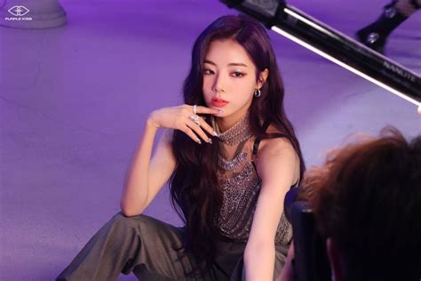 Purple K Ss Fancafe On Twitter Beautiful Women Videos Purple Women