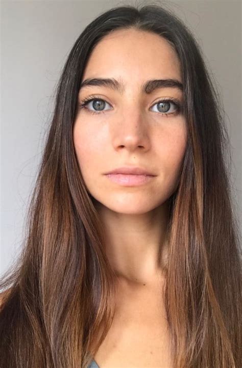 Yu Lin Humm Professional Profile Photos And Videos On Project Casting