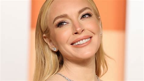 Lindsay Lohan Debuted New ‘almond Milk Hair For Spring 2025 Glamour
