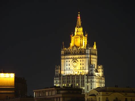 Безплатна снимка нощ сграда вечер забележителност катедрала място за поклонение