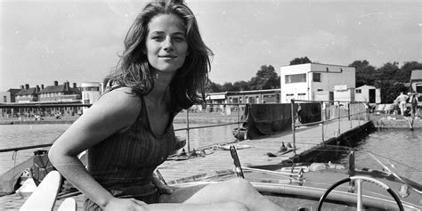 Charlotte Ramplings Iconic Style In Photos Vintage Fashion Photos Of