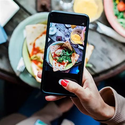 Scientists Issue Urgent Warning To Those Who Use Their Phone At The