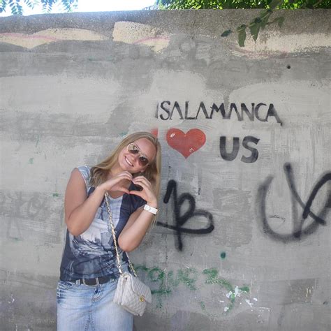 Gallery Lola Languages