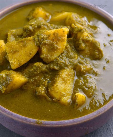 Aloo Saag Recipe Easy Potato Spinach Curry Recipe Secondrecipe
