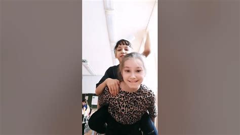 в школьном лагере Youtube