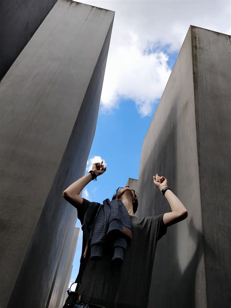 About Ane Berasategi Medium