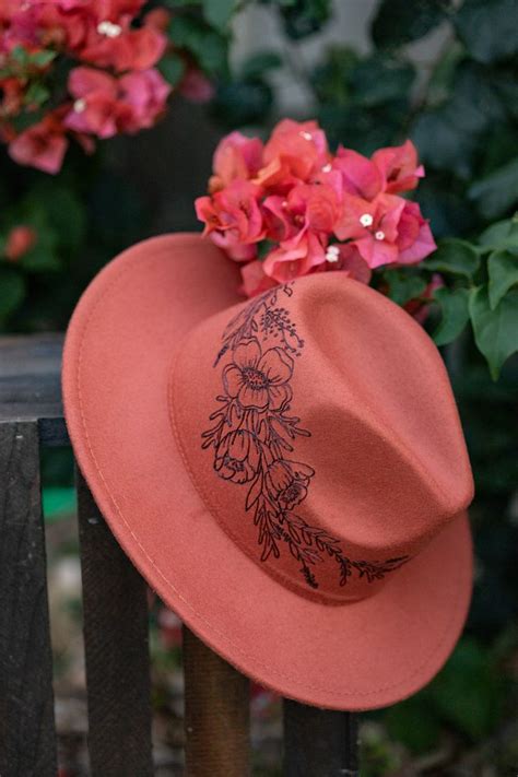 19مدل نقاشی روی کلاهخلاقانه و جذاب