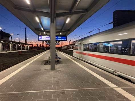 Ice 3 Db Class 403 In Frankfurt Hbf Nov 2020 Rtrains