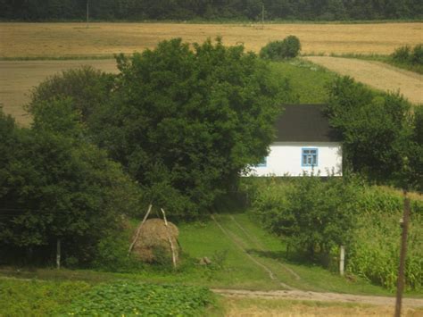 Садок вишневий коло хати