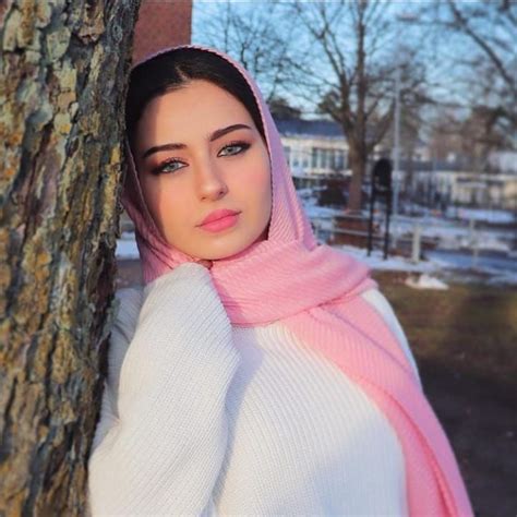 Pin By عباس كامل On مرات الحفظ السريع Fashion Hijab Girl