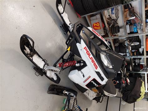 Polaris 600 Pro R 600 Cm³ 2011 Ii Moottorikelkka Nettimoto