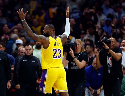 Lebron James Rompe La Barrera De Los 40 Mil Puntos En La Nba
