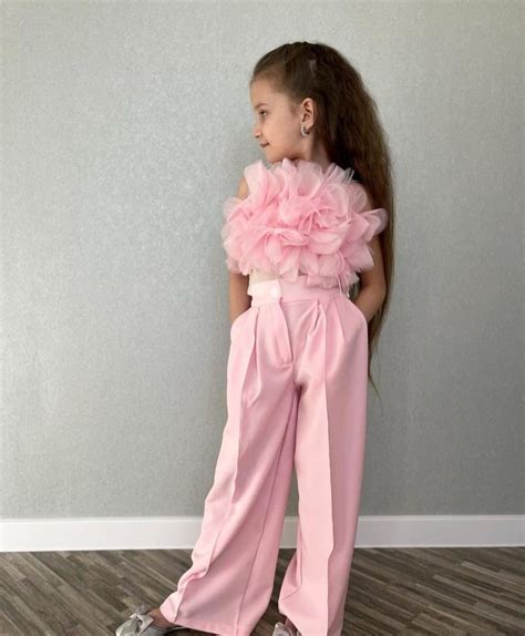 Пин от пользователя Tktyf на доске Быстрое сохранение в 2025 г Платья для маленьких девочек