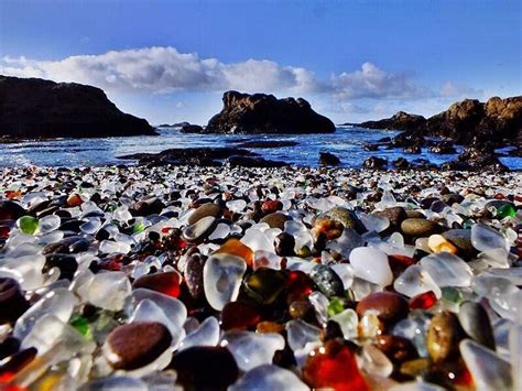 La Inusual Playa De Cristal En California Fort Bragg California
