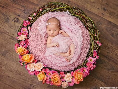 عکس یک ماهگی نوزاد دختر