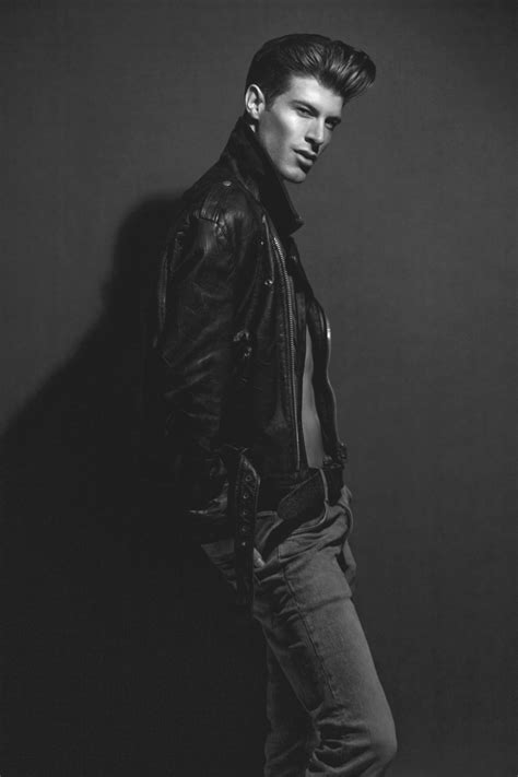 Model profile: Milan Nikolić - Fashionela