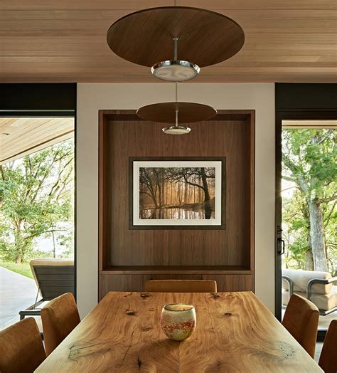 A Lakeside Cottage Paying Homage To Frank Lloyd Wright Andersen Windows