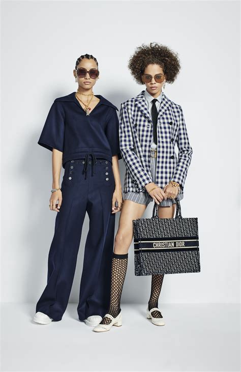 Introducing Diors Velvet Accessories For Fallwinter 20 21