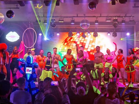 Riu Party 1 Blog