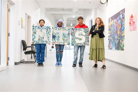 Mts Elementary School Deja Foxx Deja Foxx Is A Reproductive Rights Activist Political