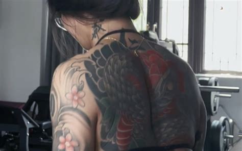 出了健身房我连瓶盖都拧不开 狗子的腿不是腿腿 狗子的腿不是腿腿 哔哩哔哩视频