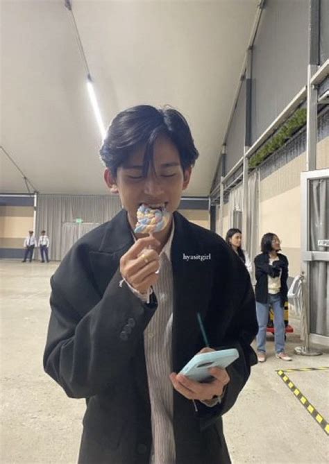 Pin By Femia Terte On Felix Section E 🧸 ️ In 2025 Cute Couples Goals Cute Couples Diy Photo Book