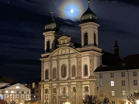 Lucerna Mercatini Di Natale Con Vista Sulle Alpi Perspa In Wanderland