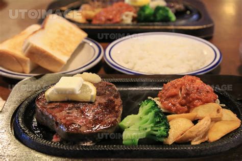 유토이미지 비프 스테이크 플레이팅