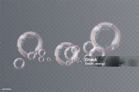 벡터 비눗방울이 우아하게 떠다니며 파스텔 톤이 자연스럽게 혼합됩니다 투명한 배경은 선명도를 드러내며 생생한 거품 반사를 강조합니다 섬세한 거품 표면이 사실적인 무지개로