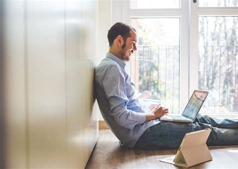 Hal Yang Tidak Boleh Dilakukan Saat Memakai Laptop Berita