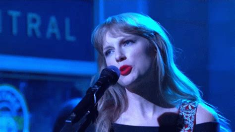 Taylor Swift Red GIF Taylor Swift Red Fuck Descubre Y Comparte GIF