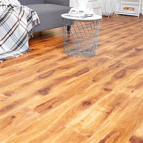 A Guide To High Gloss Vinyl Plank Flooring Flooring Designs