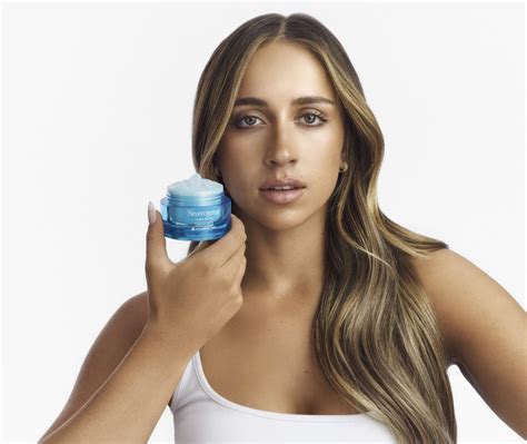 Neutrogena Owner Kenvue Names New Cfo Fashionnetwork