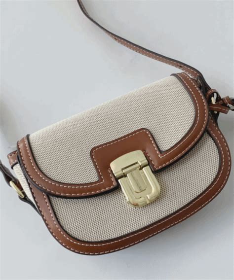 스티치미니백 조안 베이지 배색 숄더백 크로스백 봄 여름 가을 겨울 사계절 둥근가방 컨버스백 기본템 대학생 데일리백 에이블리