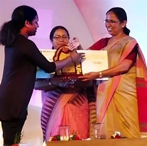 രജിസ്ട്രേഷൻ ഫോമിൽ ട്രാൻസ് കോളം ഫൈസൽ ഫൈസുവിന്റെയും വൈഗയുടെയും തിരുത്ത് Truecopy Think