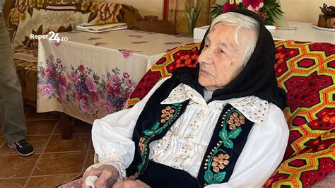 Ana Ciucure Din Cornereva Sărbătorită La împlinirea A 100 De Ani