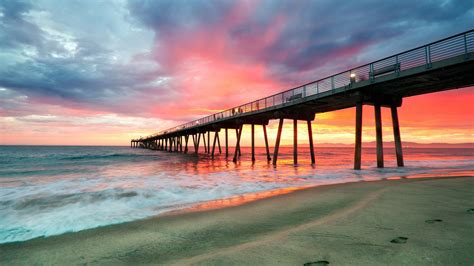 Sunset Serenity At Hermosa Beach Pier Over Ocean Horizon Hd Wallpaper