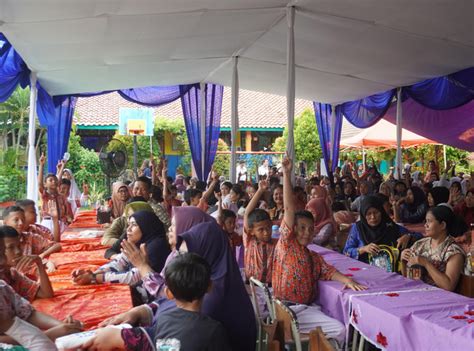 Perkuat Akar Generasi Antisipasi Jurang Demografi