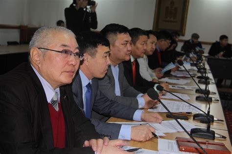 “ХАР ТӨМӨРЛӨГИЙН ЦОГЦОЛБОР БАЙГУУЛАХ ТӨСӨЛ” ИЙН УРЬДЧИЛСАН СУДАЛГААНЫ ТАЙЛАНГ ХЭЛЭЛЦЭВ