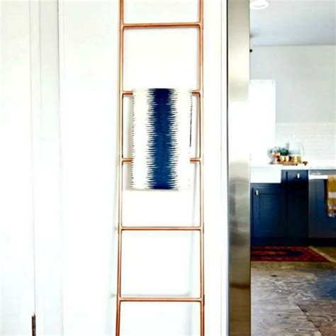 32 ایده شیک و مدرن برای ساخت جا حوله ای در حمام و سرویس بهداشتی