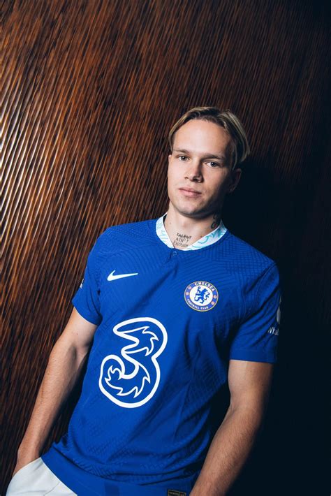 🔥 [40 ] Mudryk Wallpapers Wallpapersafari