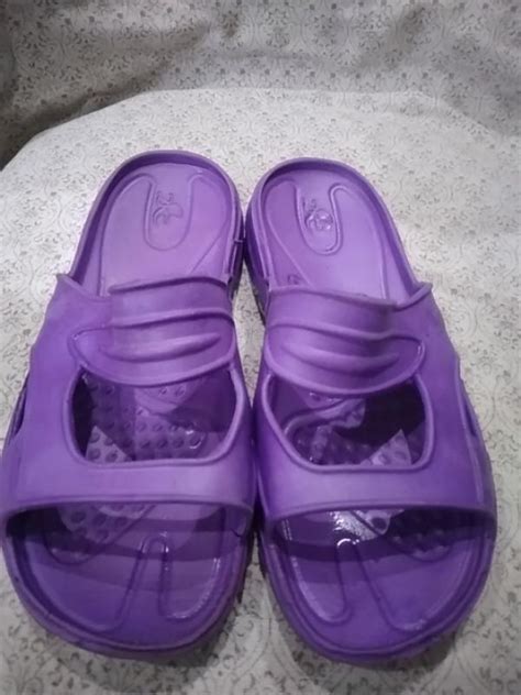 Шлепанці — ціна 100 грн у каталозі Шльопанці Купити жіночі речі за доступною ціною на Шафі