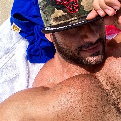 Huge Arab Bodybuilder Massive Feet Jantee Shaaban