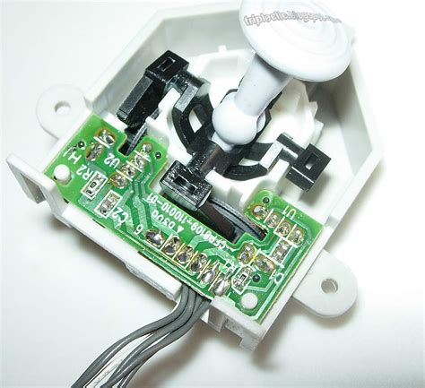 Treble Click An Open Controller Inside A Gamepad