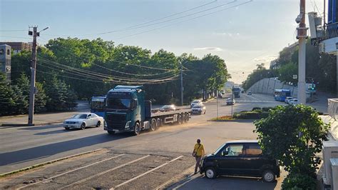 Картина дня в Приморье тысячи без света пробка из за танков и День памяти — Новости Дальнего
