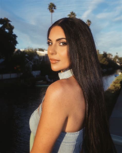 Meet Chrissy Spratt The Voice Defining New Viral Afropop Songs