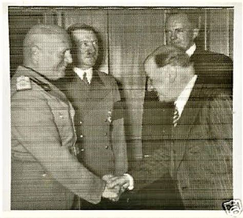 W W Ii Mussolini Shakes Hands With French Ambassador
