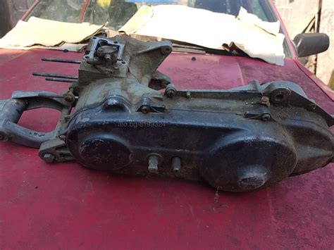 Продавам двигател за Suzuki Двигатели Резервни части консумативи аксесоари Копринка