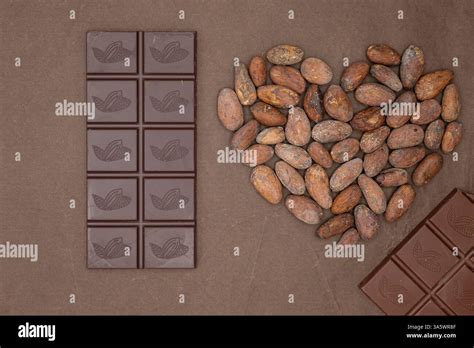 Types Of Chocolate Bars The Heart Is Made From Cocoa Beans Bean To Types Of Chocolate Bars The Heart Is Made From Cocoa Beans Bean To