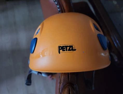 암벽용 안전헬멧 And 안전벨트 당근 중고거래